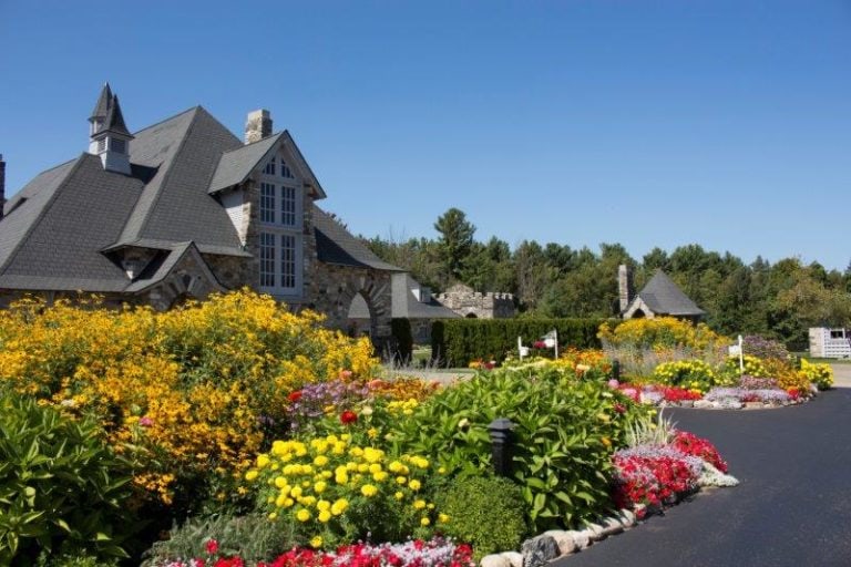 Outdoor Michigan Wedding Locations | Castle Farms Photo Gallery